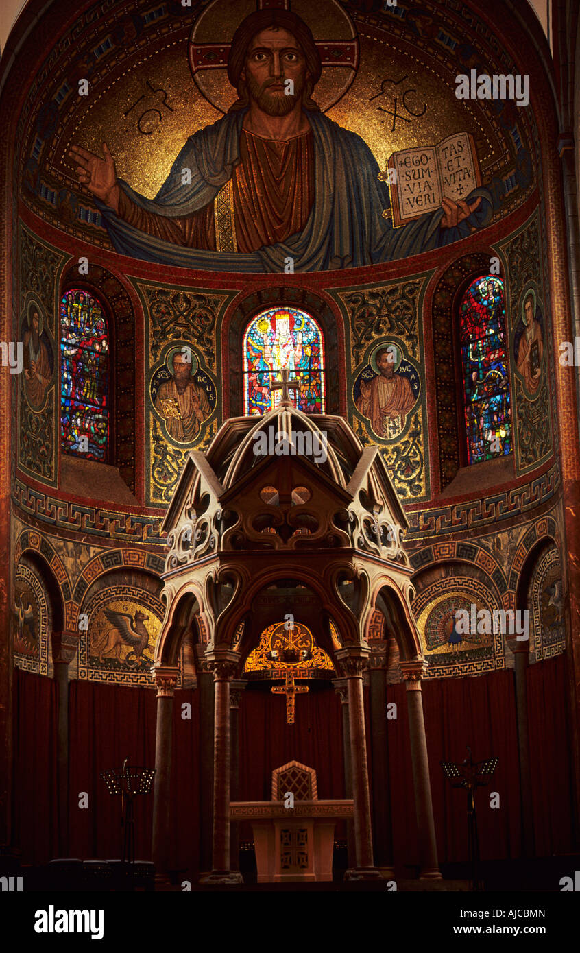 Abtei maria laach Banque de photographies et d’images à haute ...