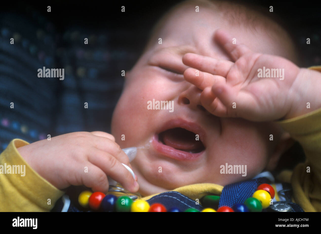 Visage d'enfant qui pleure Banque de photographies et d’images à haute ...