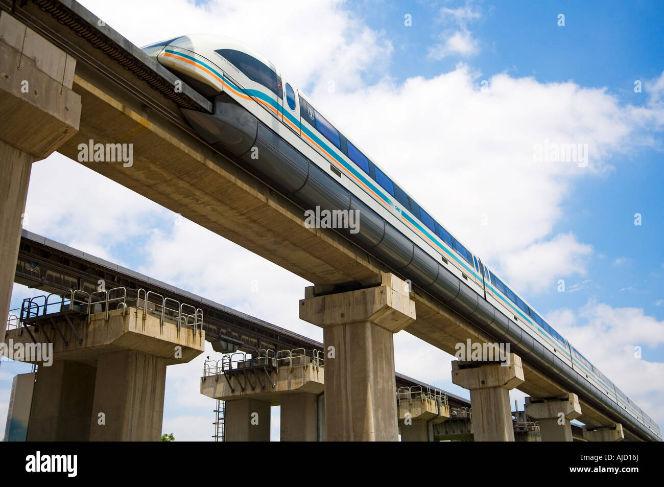 Maglev train Banque de photographies et d’images à haute résolution - Alamy
