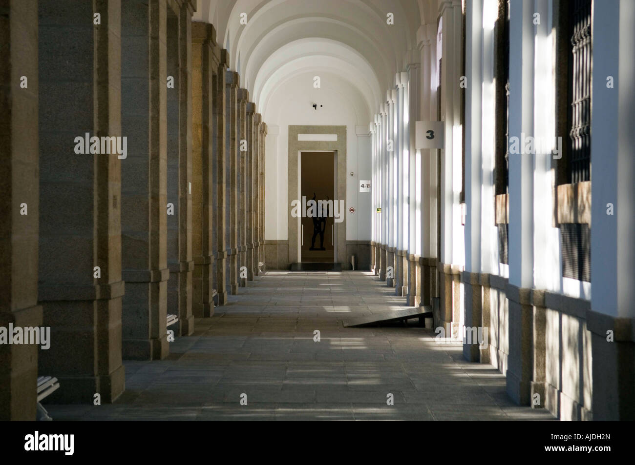 Reina sofia museum library Banque de photographies et d’images à haute ...
