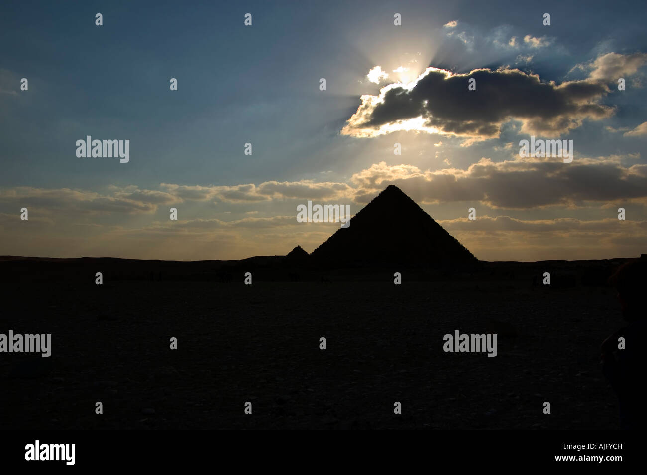 Magnifiques pyramides d'egypte Banque de photographies et d’images à ...