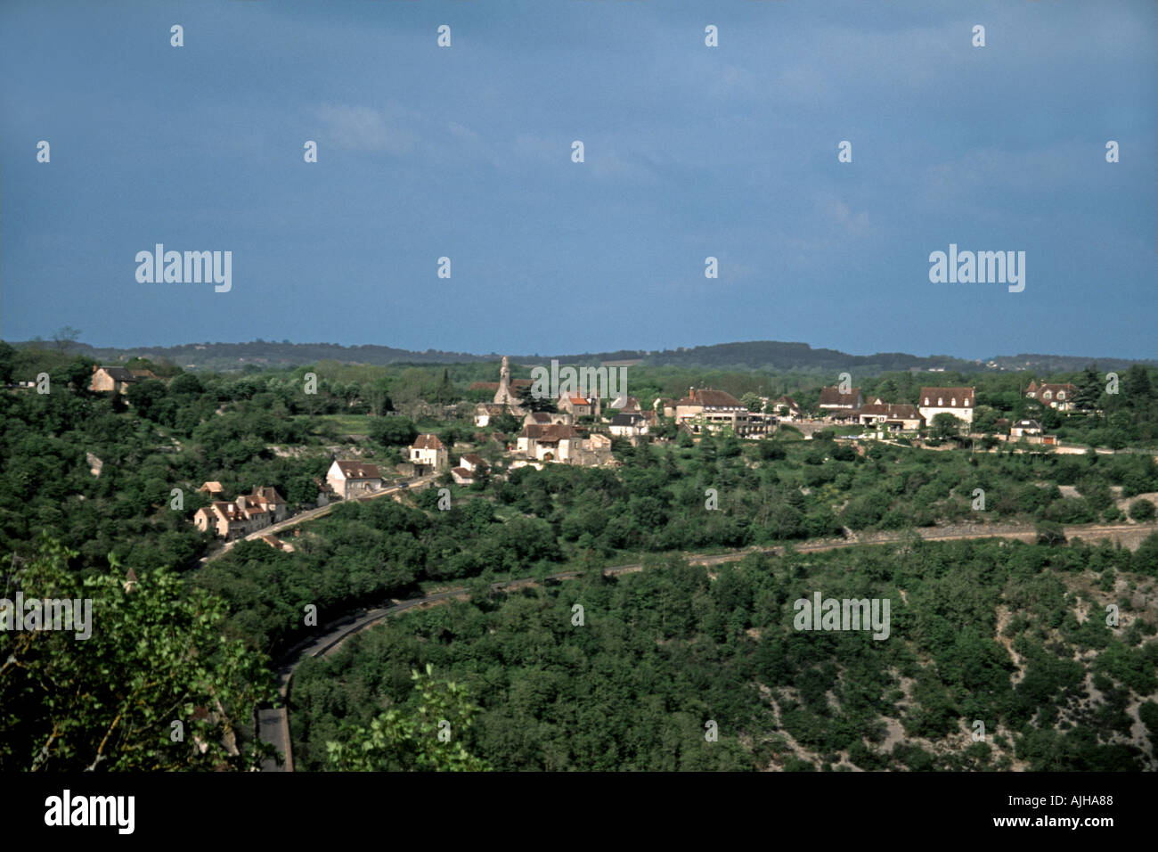Lhospitalet village Banque de photographies et d’images à haute ...