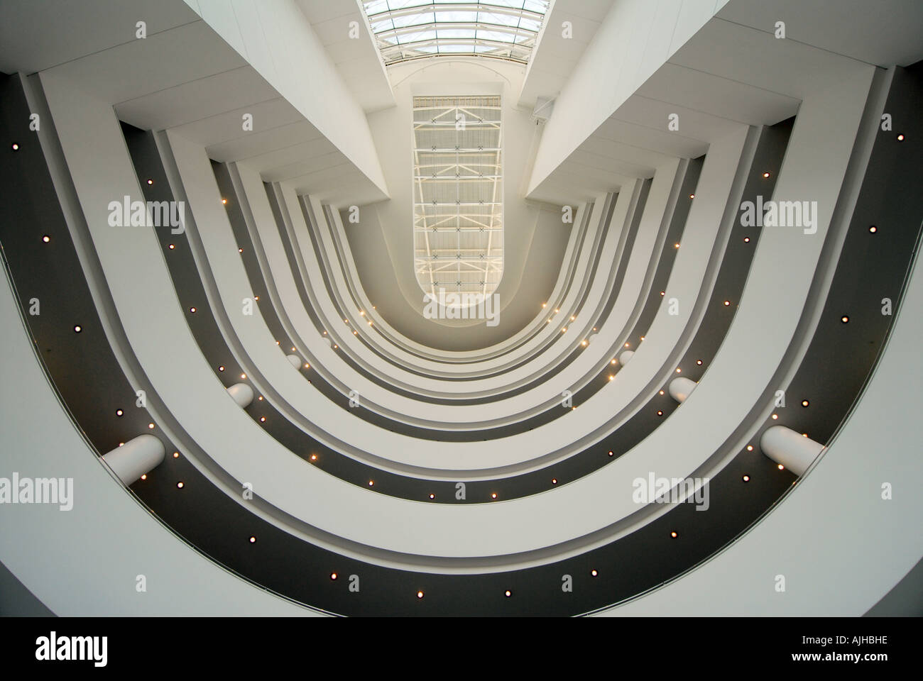 Atrium cardiff Banque de photographies et d’images à haute résolution ...