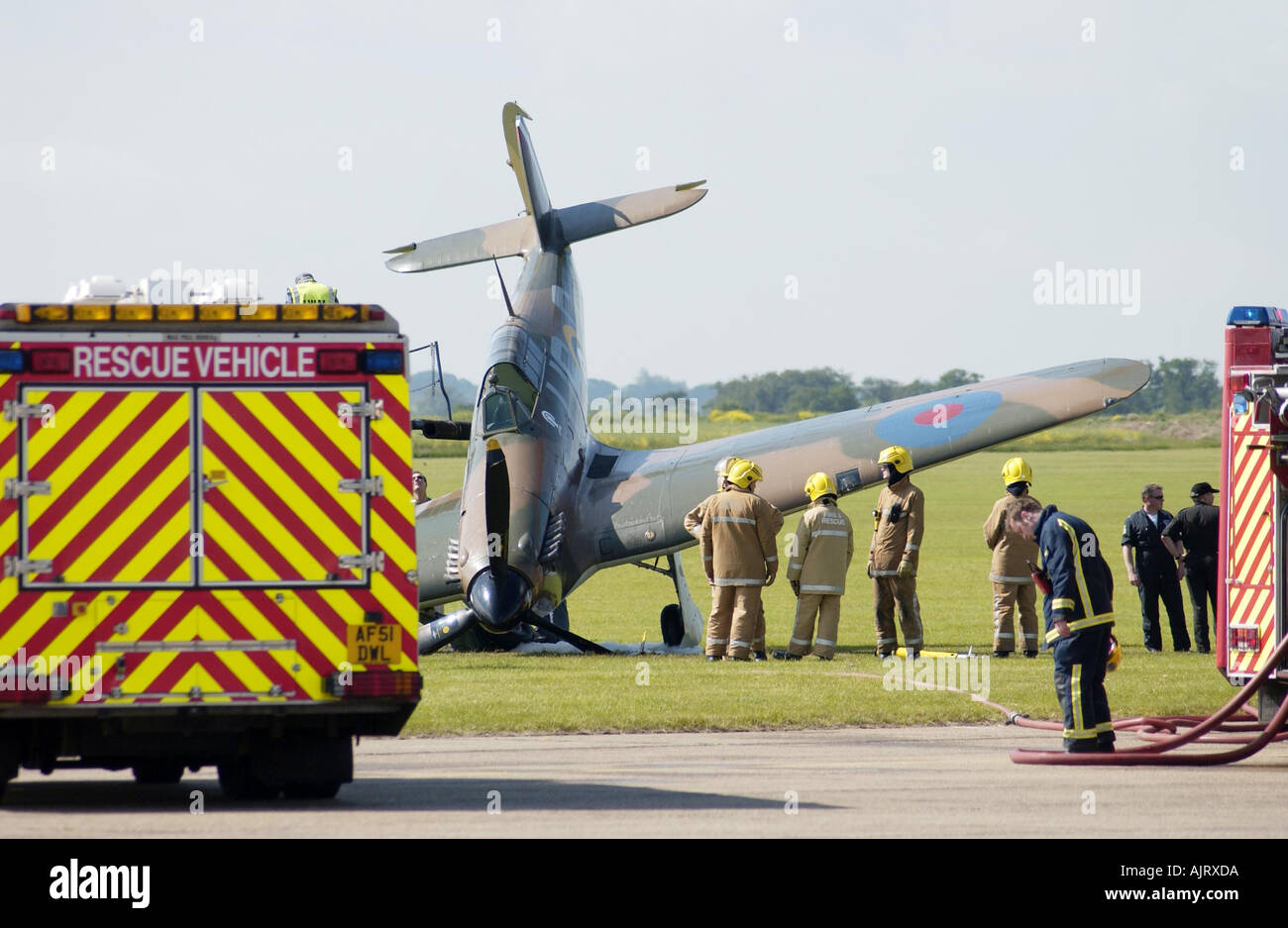 Ww2 raf crash Banque de photographies et d’images à haute résolution ...