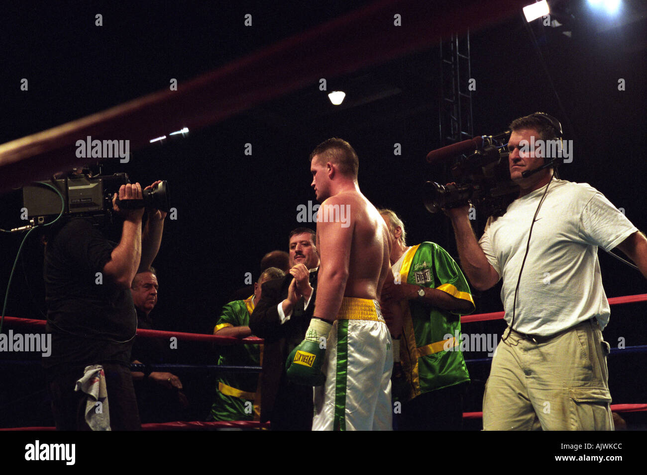 Mike tyson boxe poids lourd Banque de photographies et d’images à haute ...