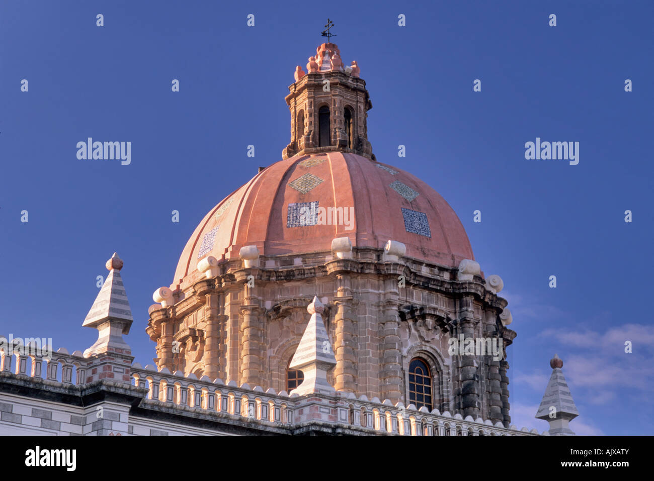 Temple de santa rosa de viterbo Banque de photographies et d’images à ...