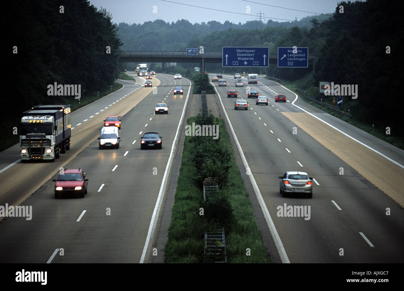 Autobahn cologne germany Banque de photographies et d’images à haute ...