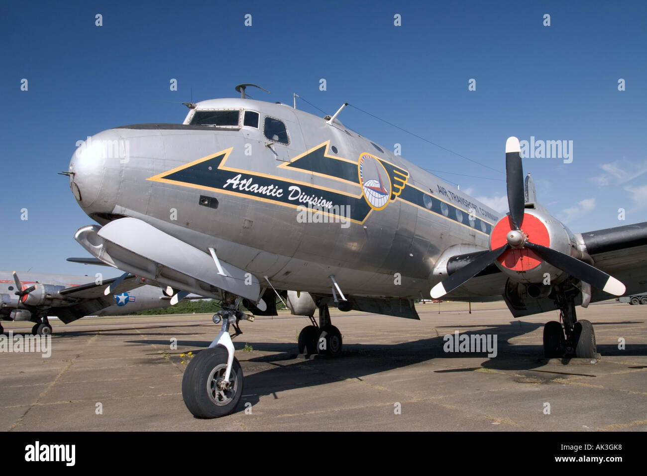 Douglas dc 4 Banque de photographies et d’images à haute résolution - Alamy