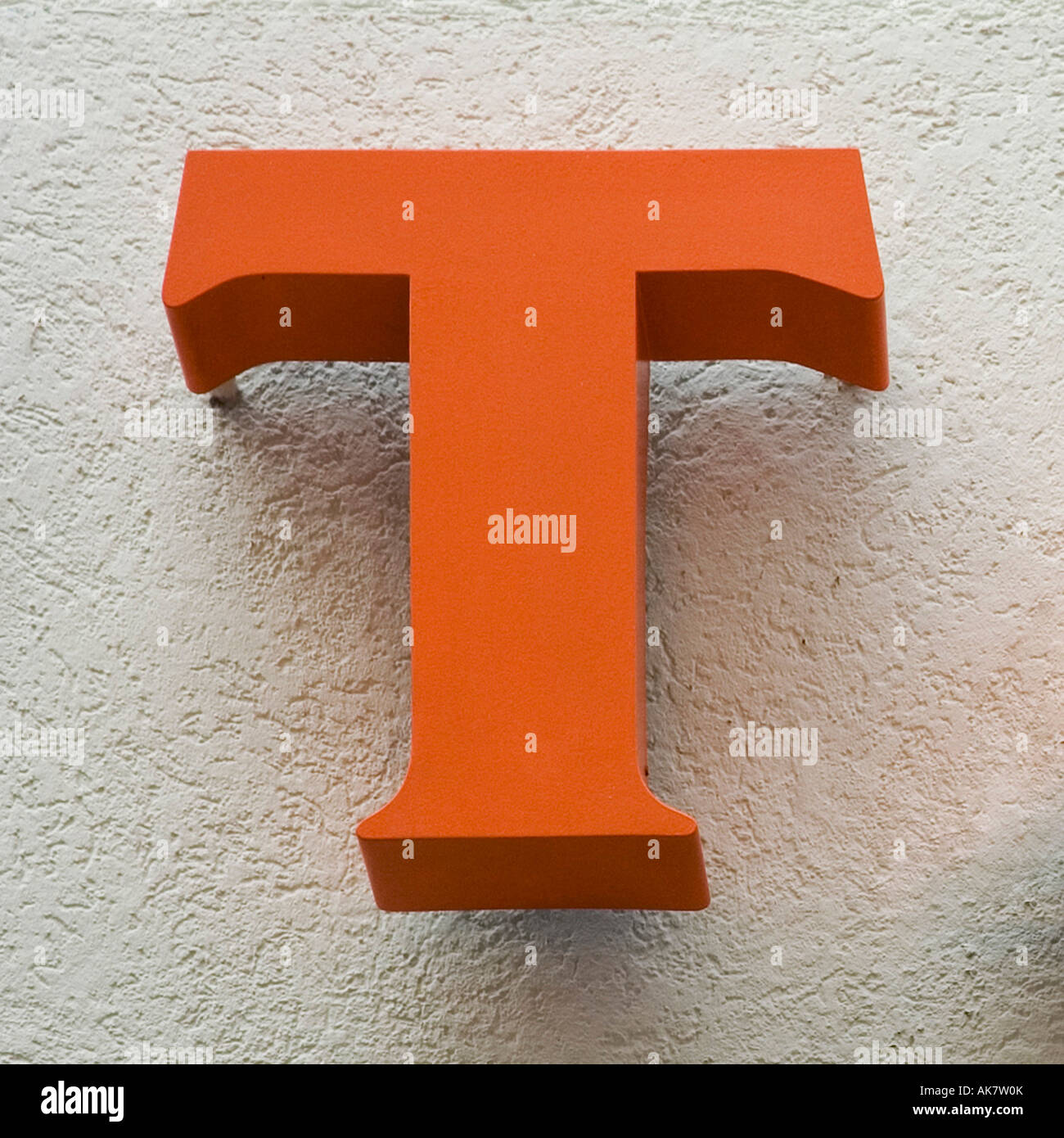 Lettre t calligraphie Banque de photographies et d’images à haute ...