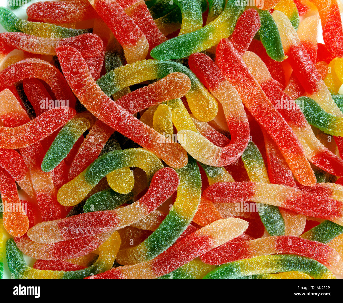 Gummi worms Banque de photographies et d’images à haute résolution - Alamy