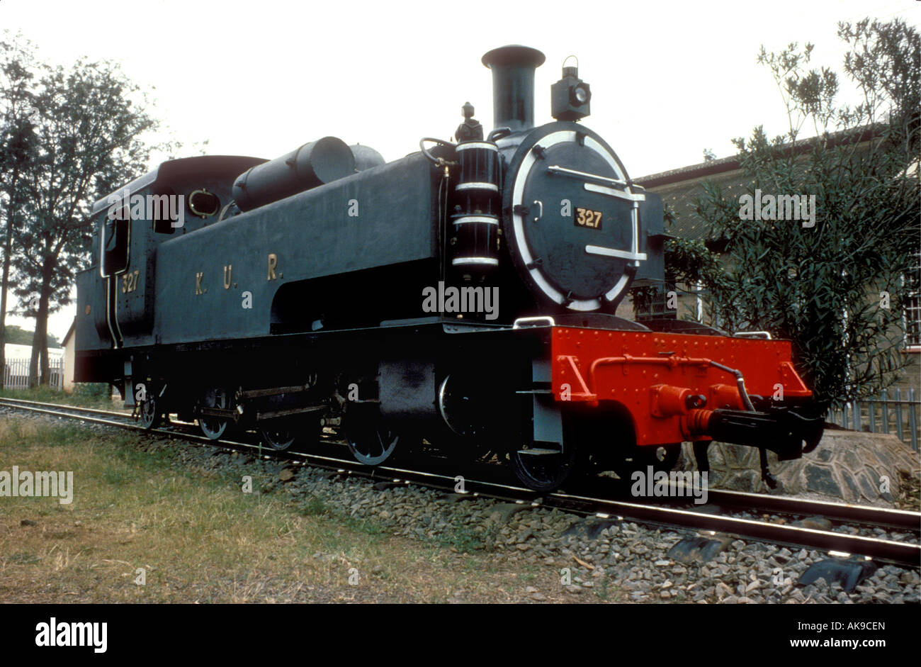 Une vieille locomotive à vapeur 262 de la Kenya Uganda Railway garé ...