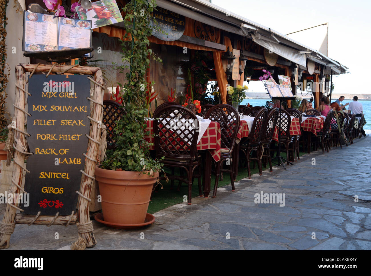 Taverna menu crete greece Banque de photographies et d’images à haute ...