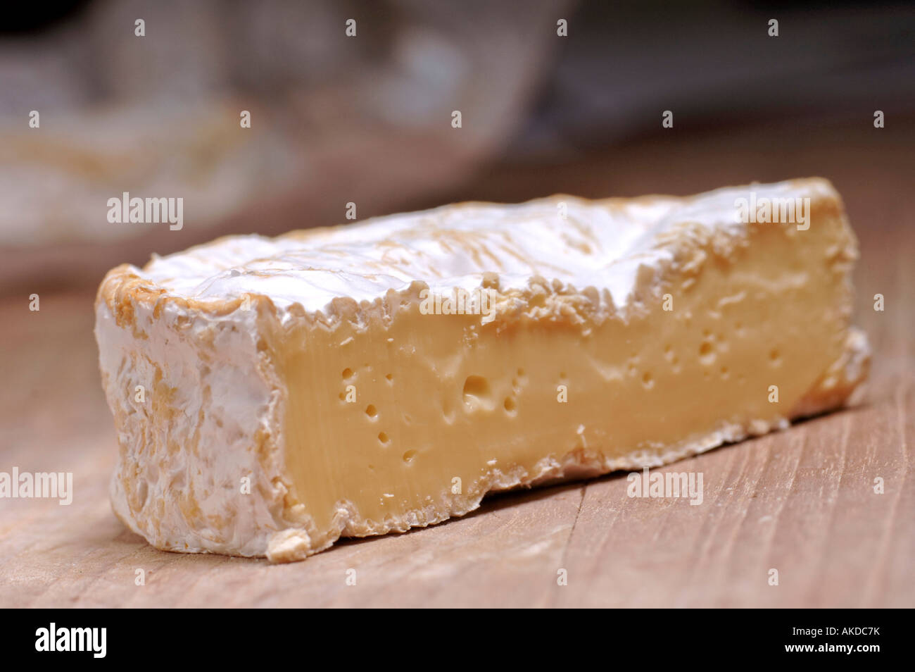 Coulommiers cheese Banque de photographies et d’images à haute ...