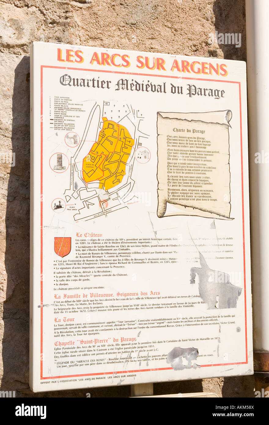 Une carte du quartier médiéval dans les Arcs, Var, France Photo Stock ...