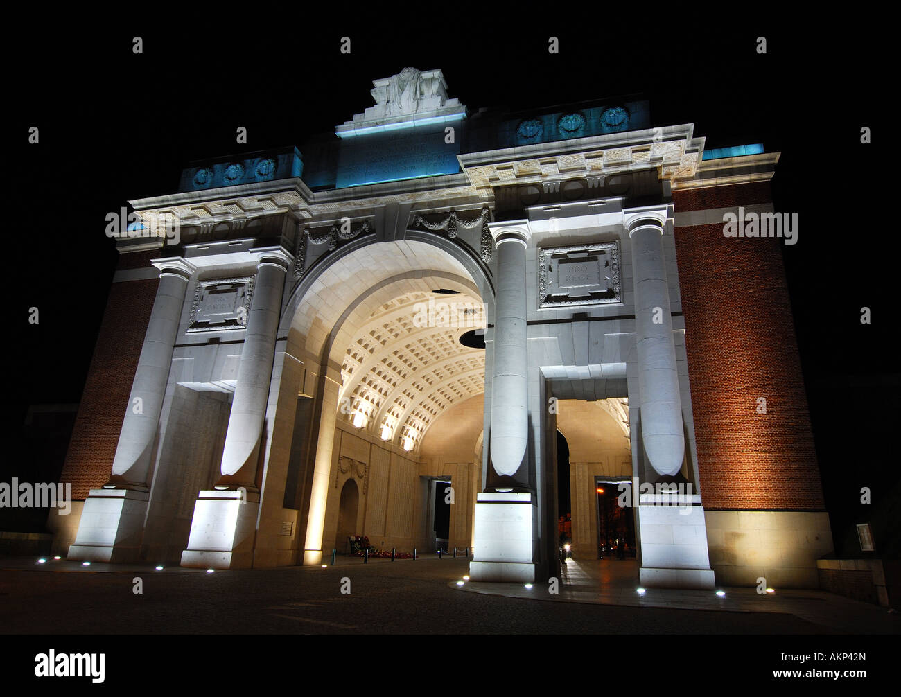 Ypres arch Banque de photographies et d’images à haute résolution - Alamy