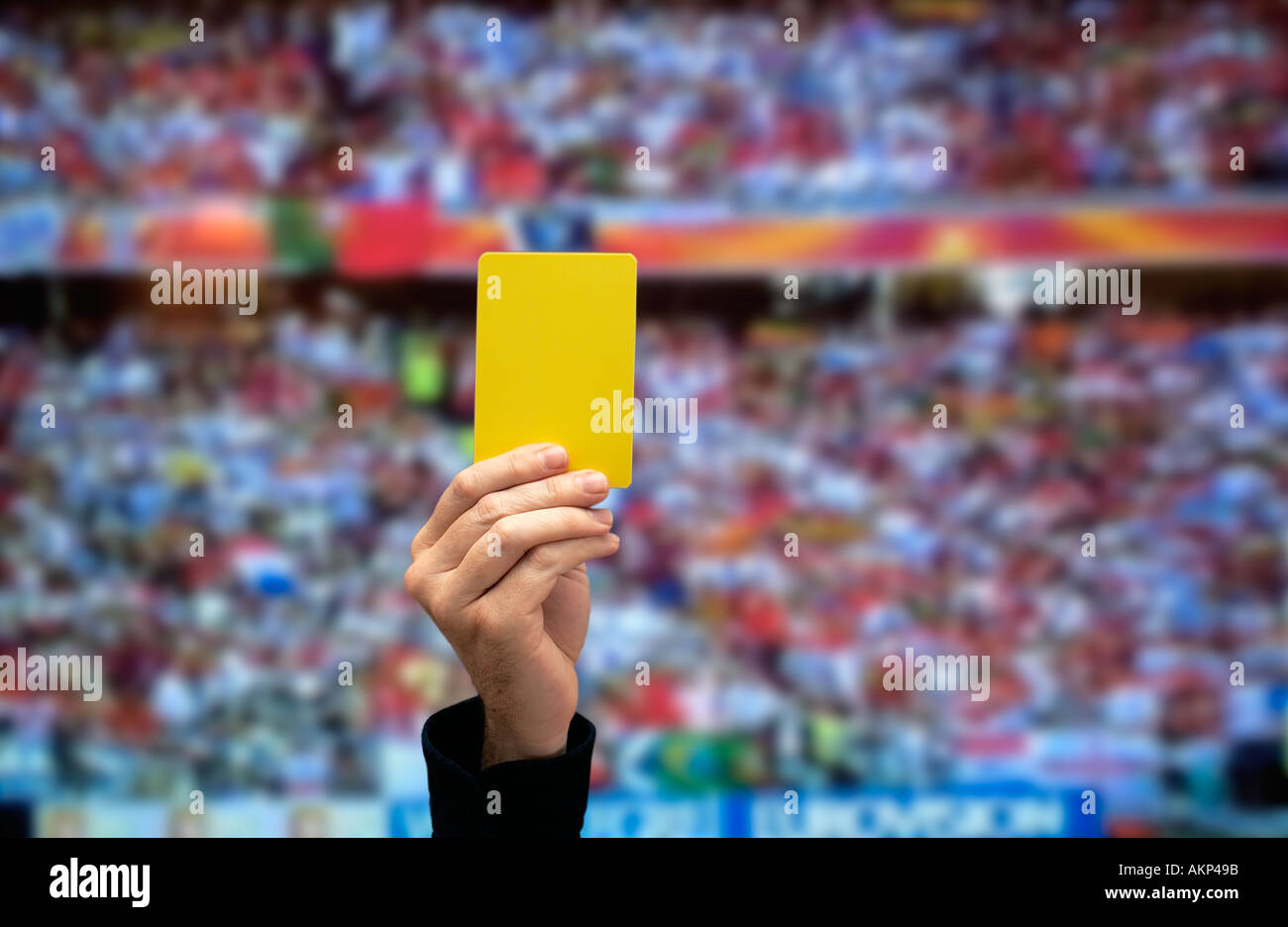 Football carton jaune Banque de photographies et d’images à haute ...