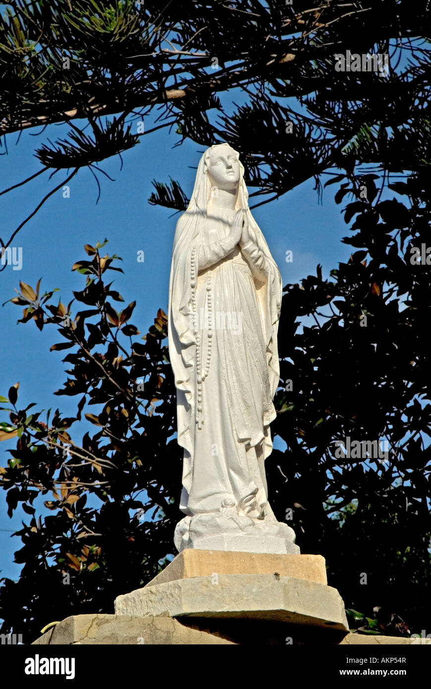 Statue de la Vierge Marie à Byblos, Liban Photo Stock - Alamy