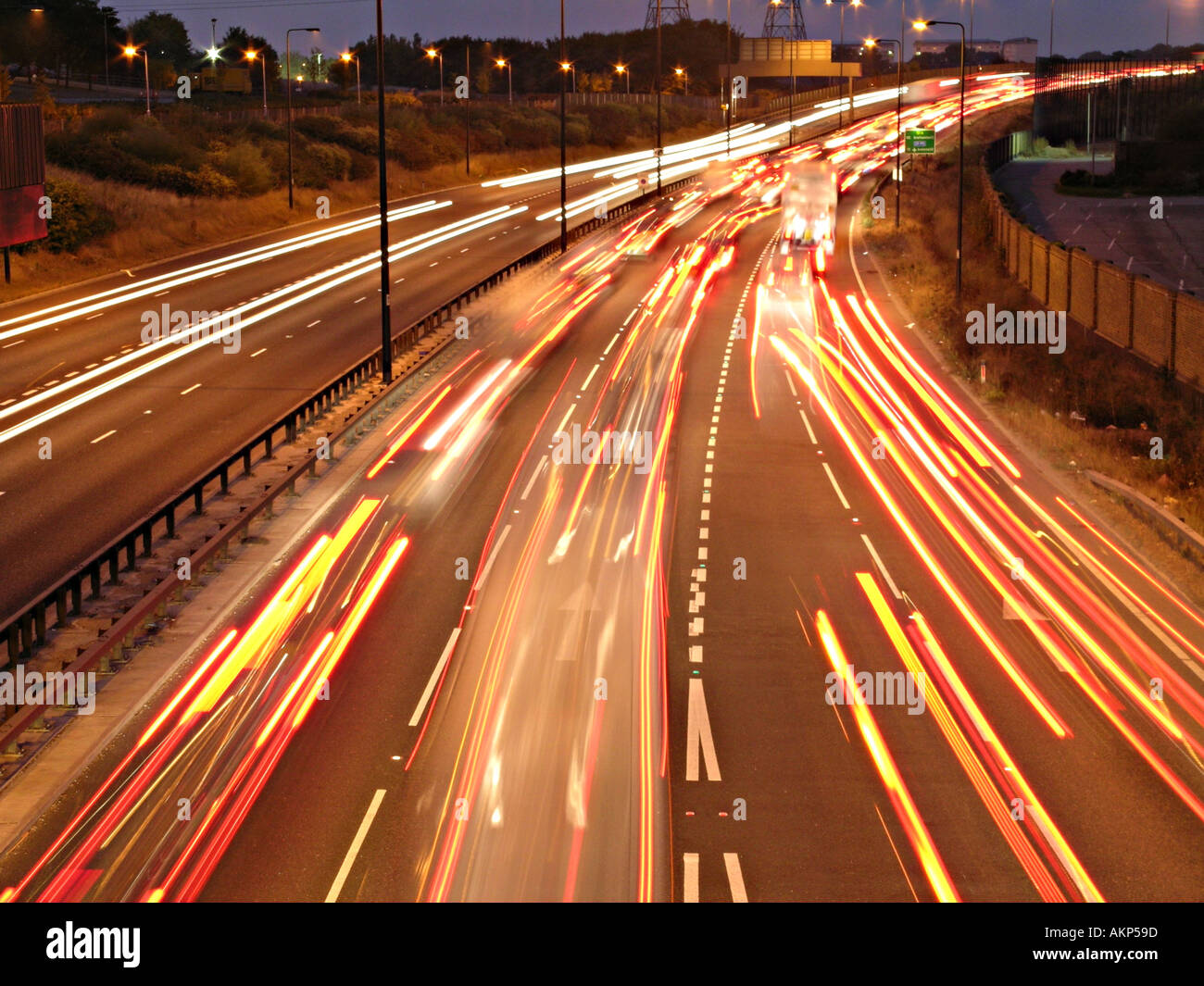 Voitures sur autoroute Banque de photographies et d’images à haute ...