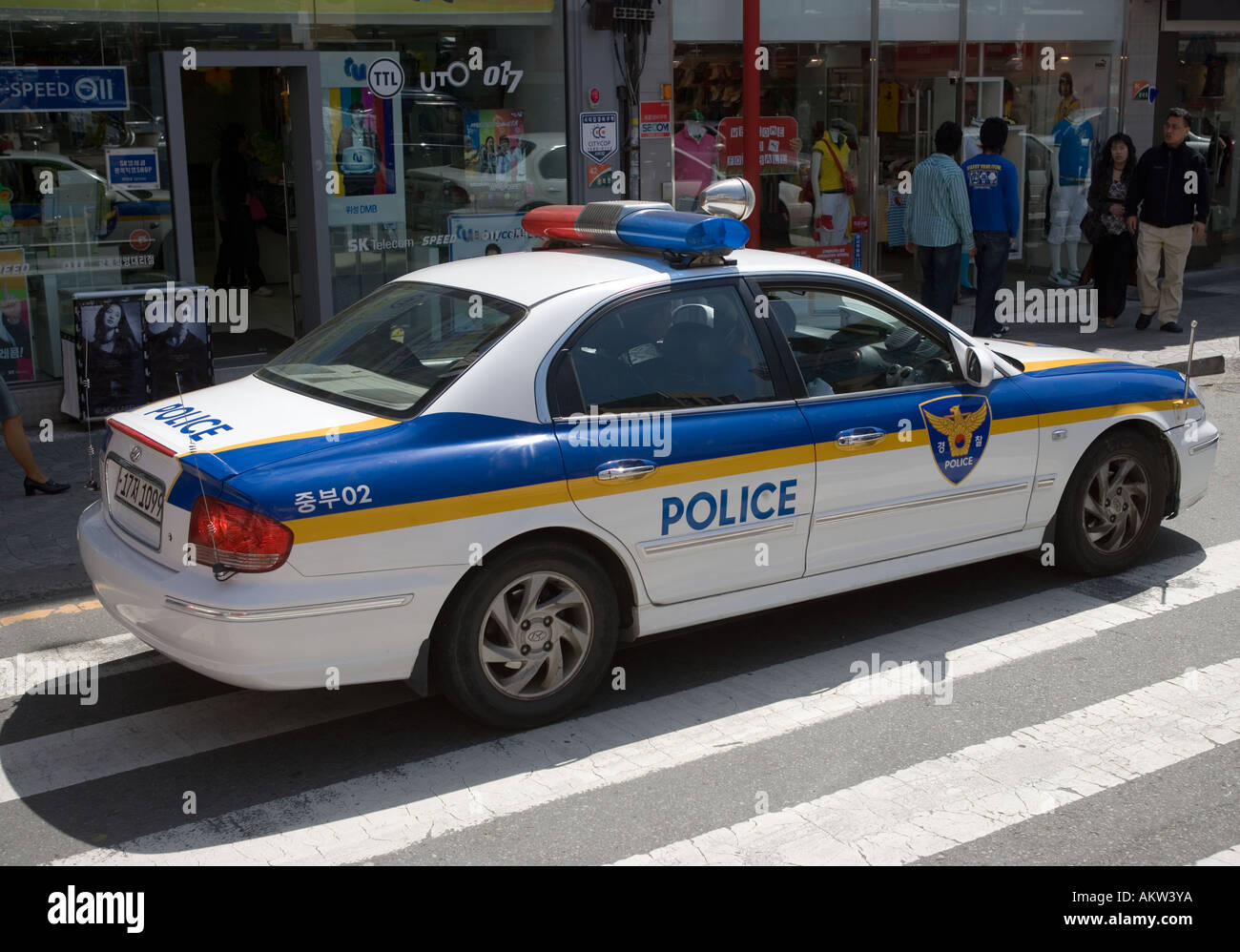 Police car busan south korea Banque de photographies et d’images à ...