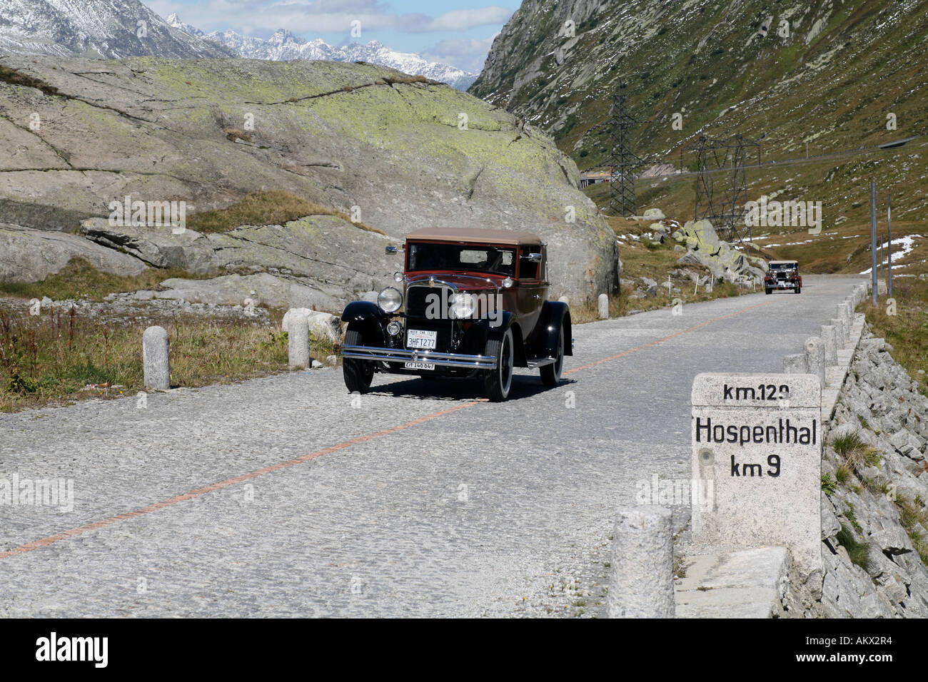 La section historique de pavés sur l'ancienne route du col du Gothard ...