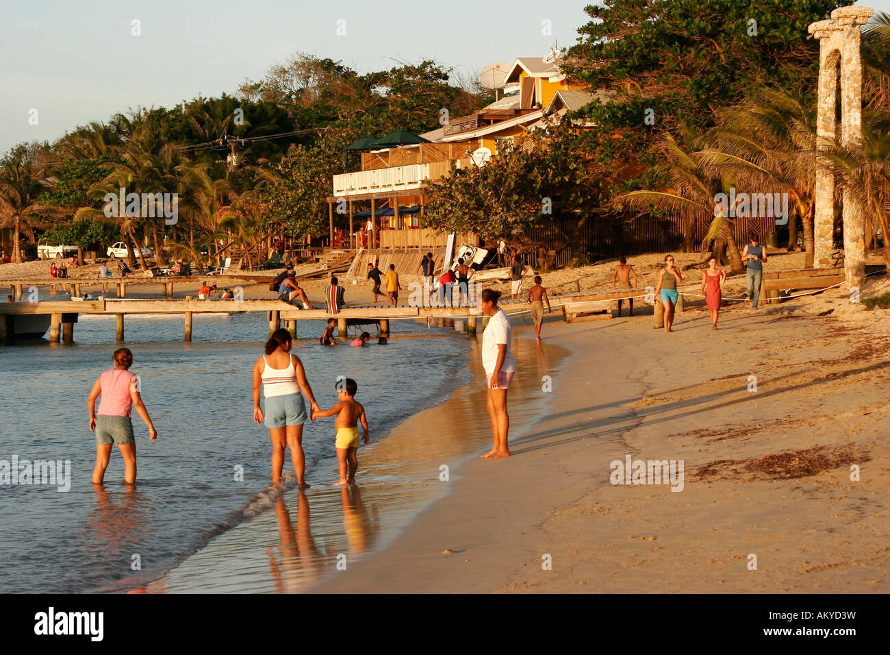 Half Moon Bay, île de Roatan, Honduras Photo Stock - Alamy
