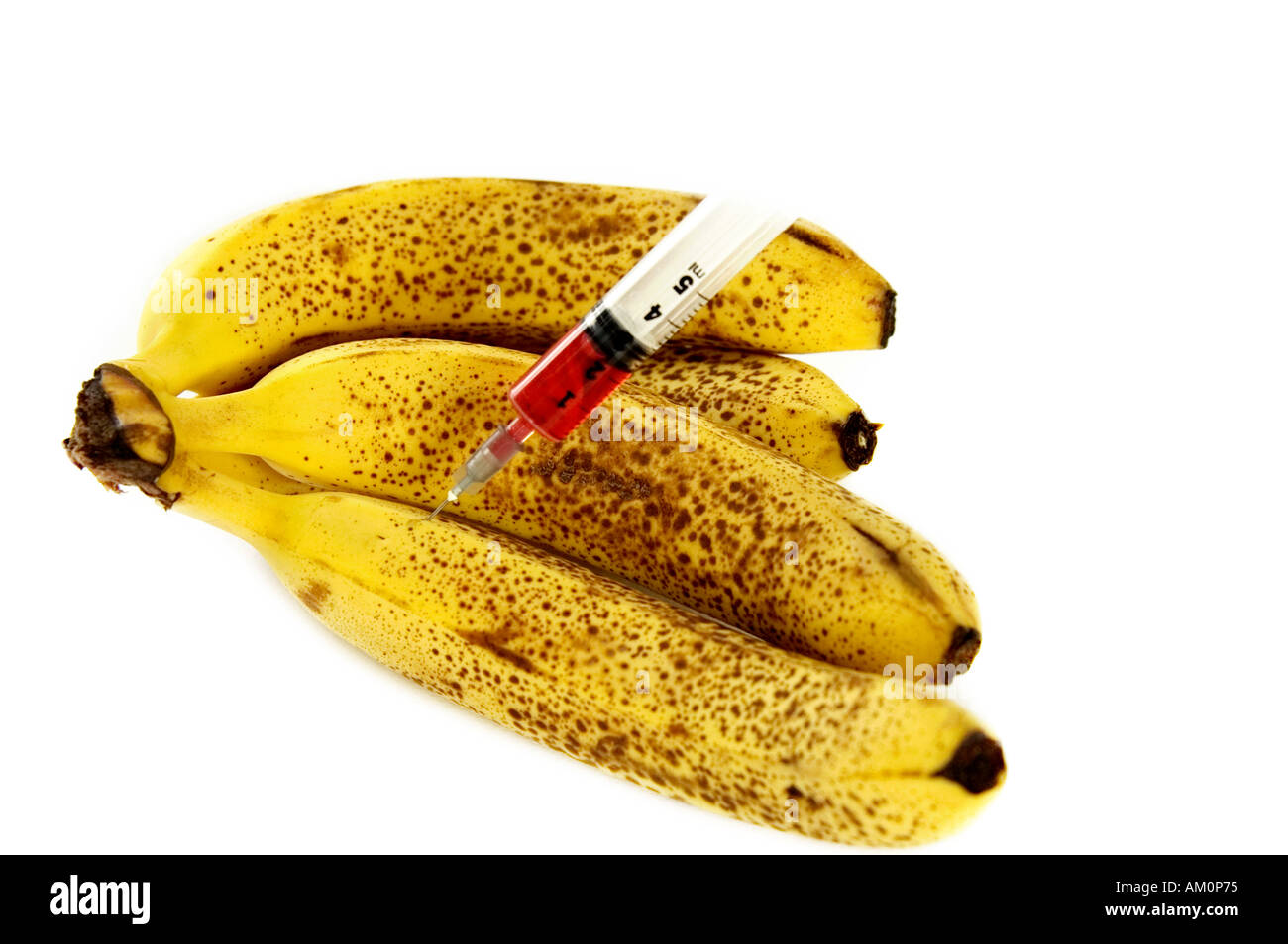 Seringue en jaune banane ogm gm génétique des aliments génétiquement ...