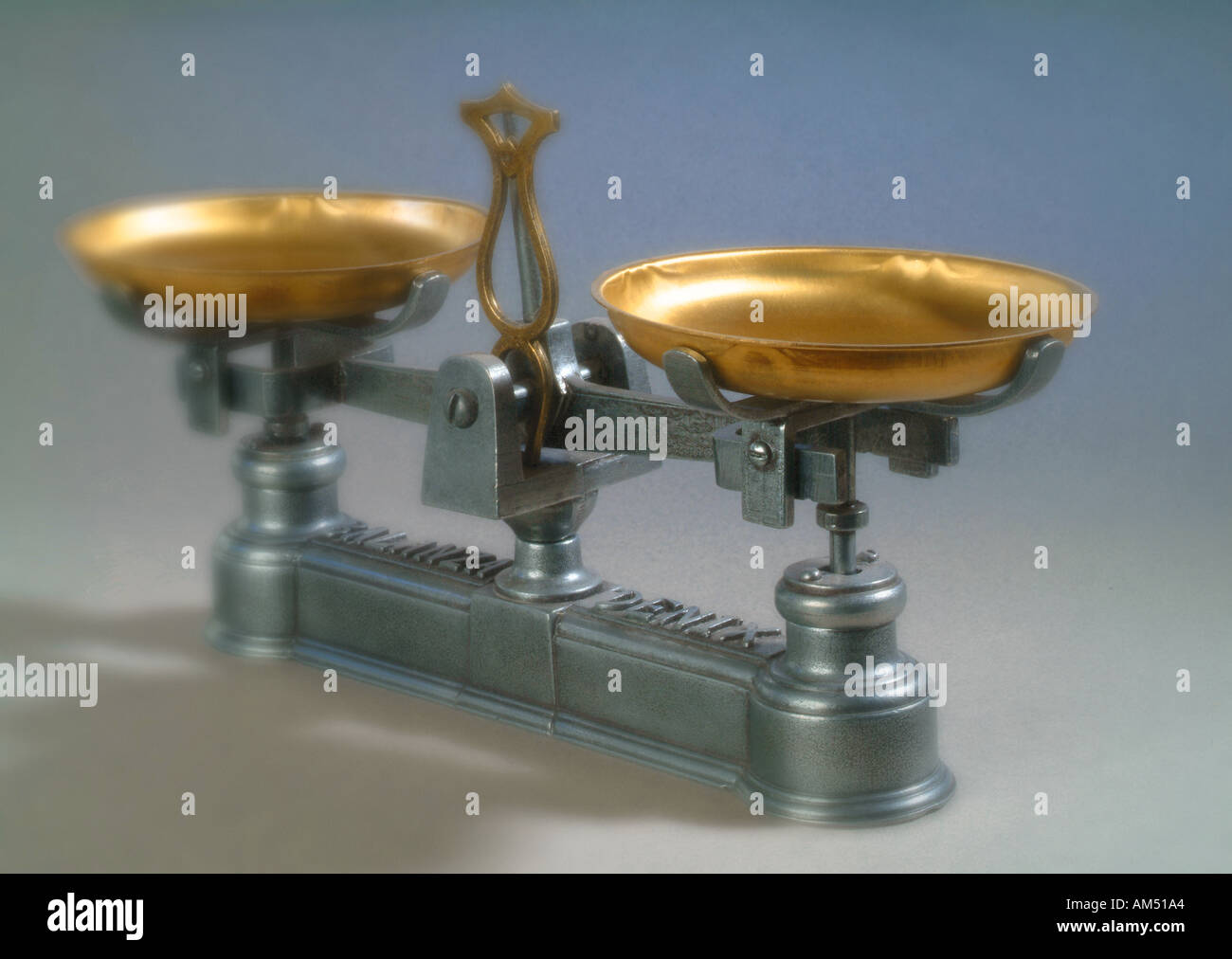 Balance scale Banque de photographies et d’images à haute résolution ...