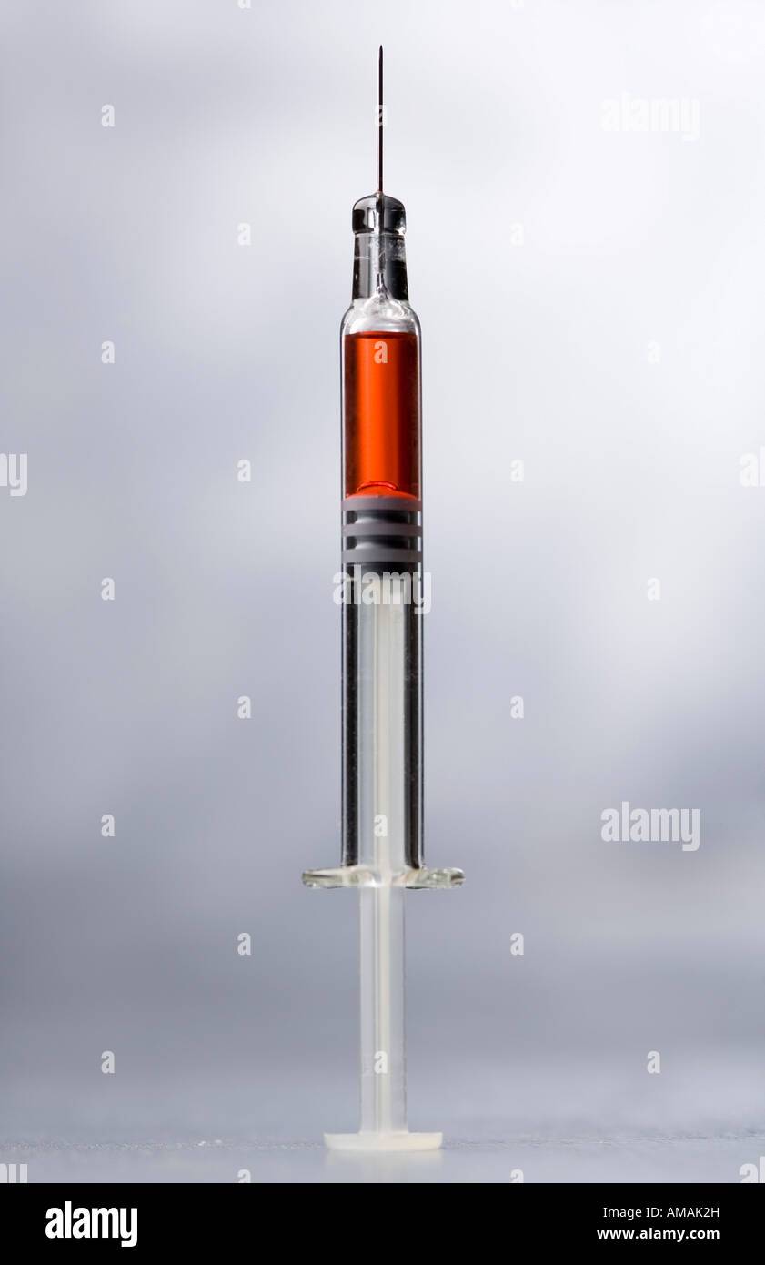 Syringe Glass Banque d'image et photos - Alamy
