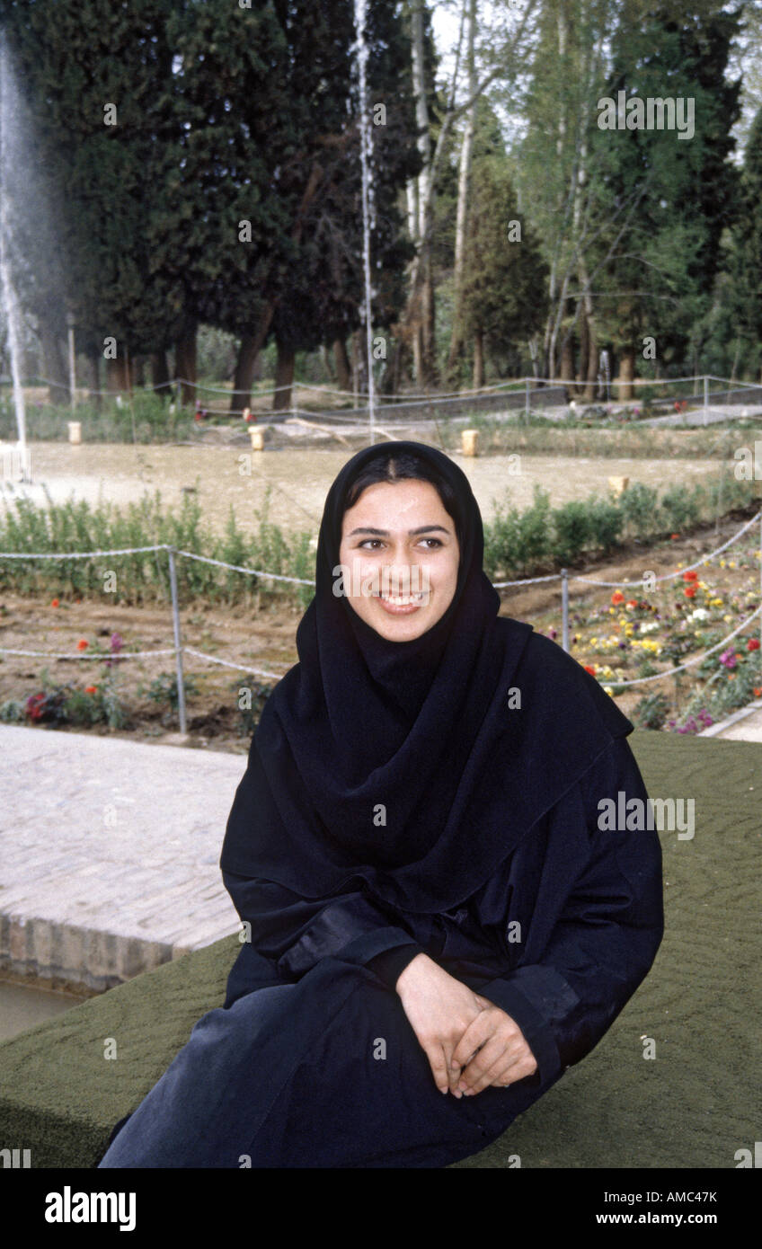 Portrait de femme iranienne Banque de photographies et d’images à haute ...