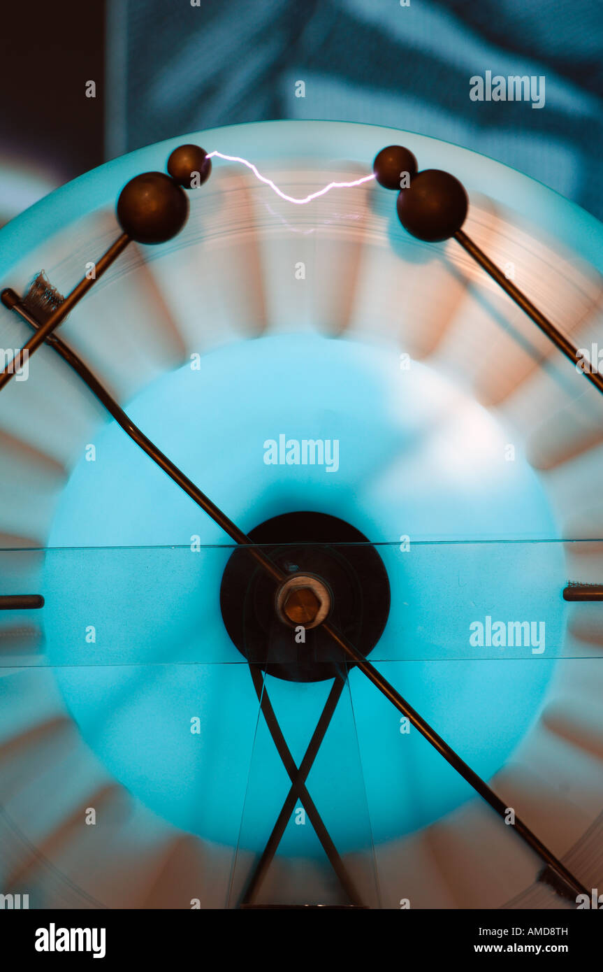 Electrostatic experiment Banque de photographies et d’images à haute ...