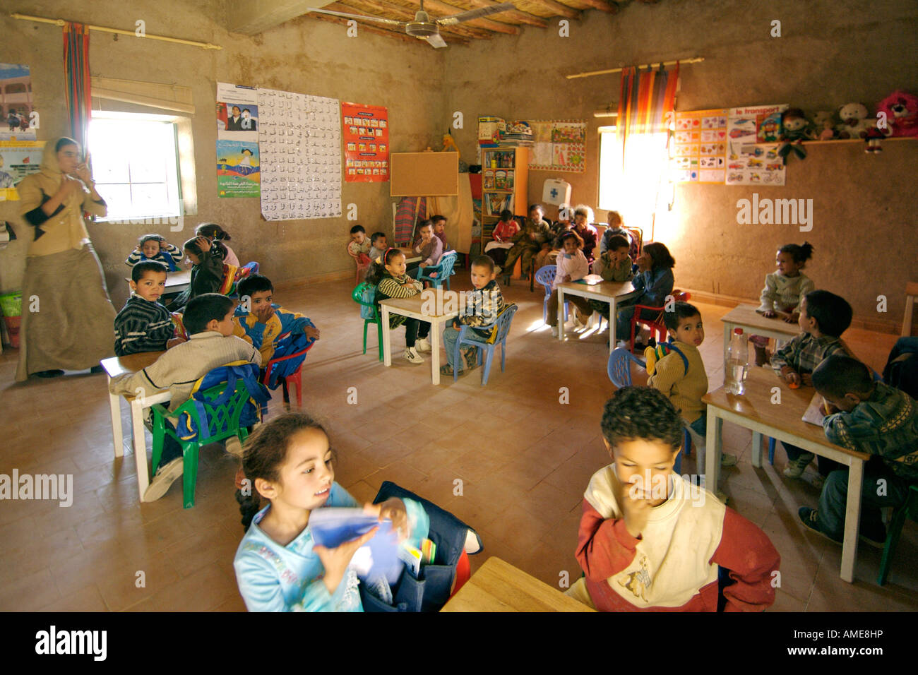 Morocco school classroom Banque de photographies et d’images à haute ...