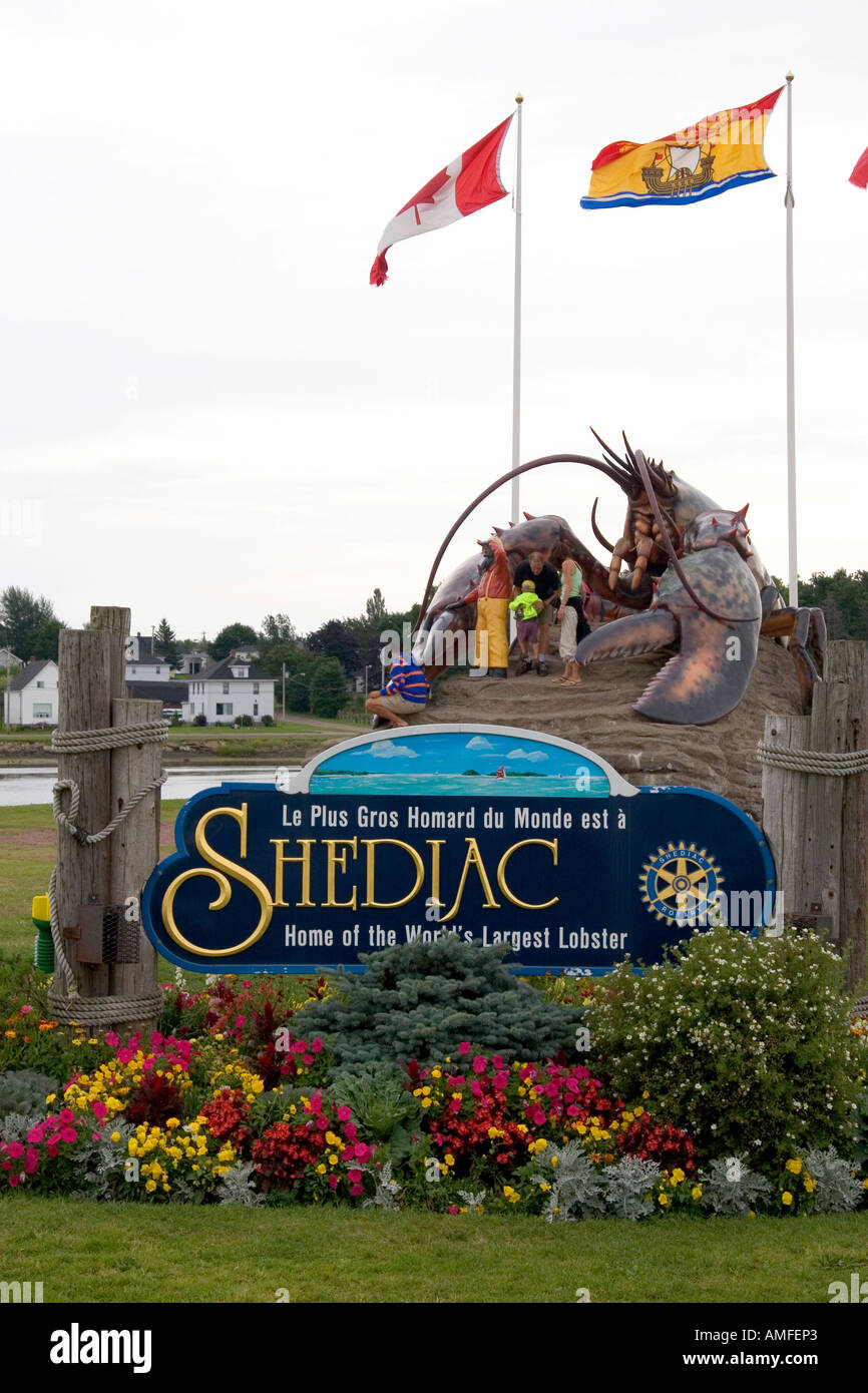 La plus grande statue de homard du monde Banque de photographies et d ...