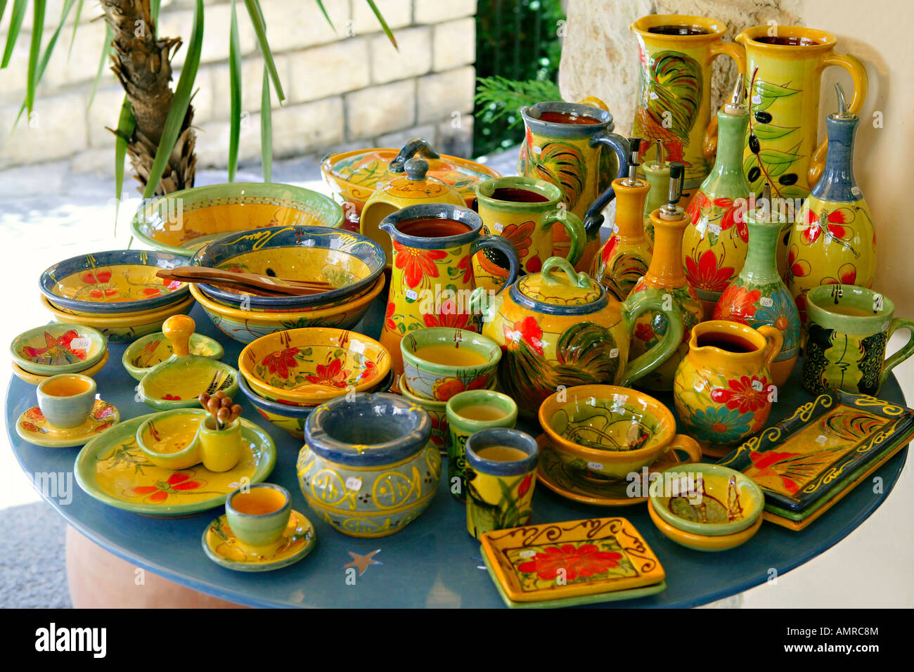 Provence pottery Banque de photographies et d’images à haute résolution ...