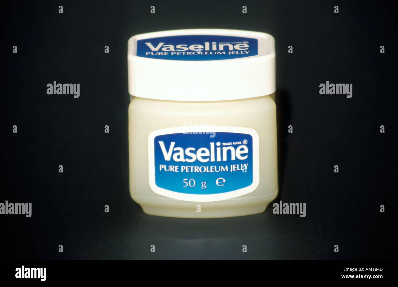 Pot vaseline Banque de photographies et d’images à haute résolution - Alamy