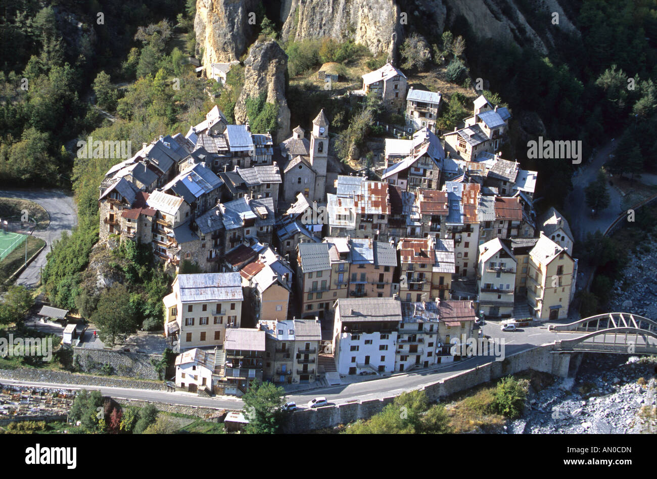 Aerial view péone peone village Banque de photographies et d’images à ...