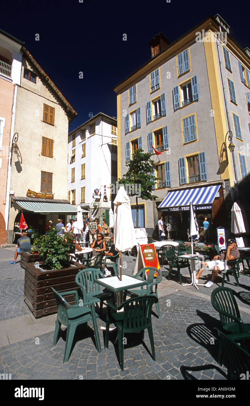 Saint etienne de tinee 06 Banque de photographies et d’images à haute ...