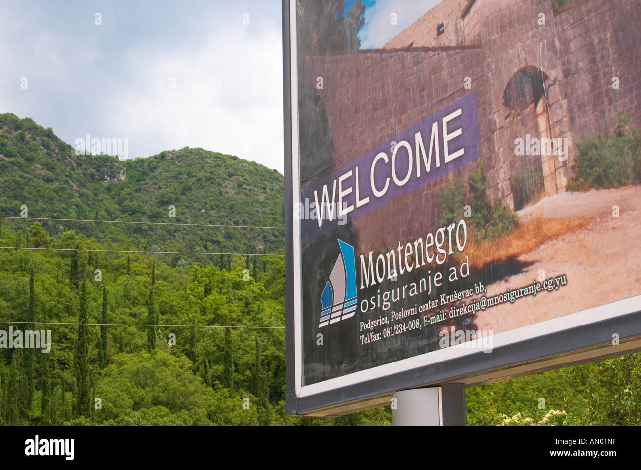 Border crossing between montenegro and croatia Banque de photographies ...