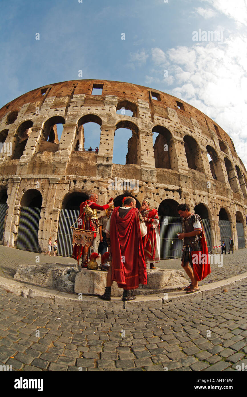 Gladiateurs colisée rome Banque de photographies et d’images à haute résolution - Alamy