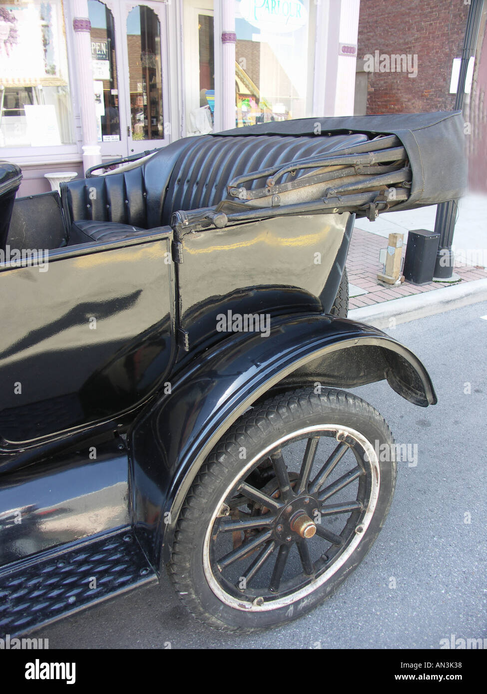 Ford model t convertible Banque de photographies et d’images à haute ...