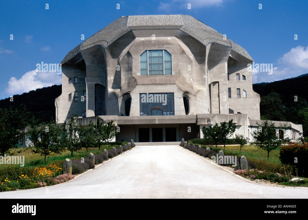 Le goetheanum Banque de photographies et d’images à haute résolution ...