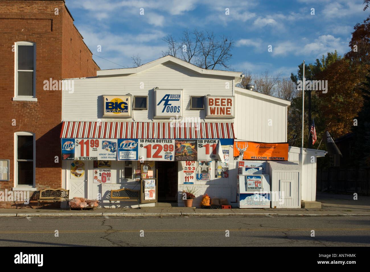 Old fashioned grocery shop Banque de photographies et d’images à haute ...