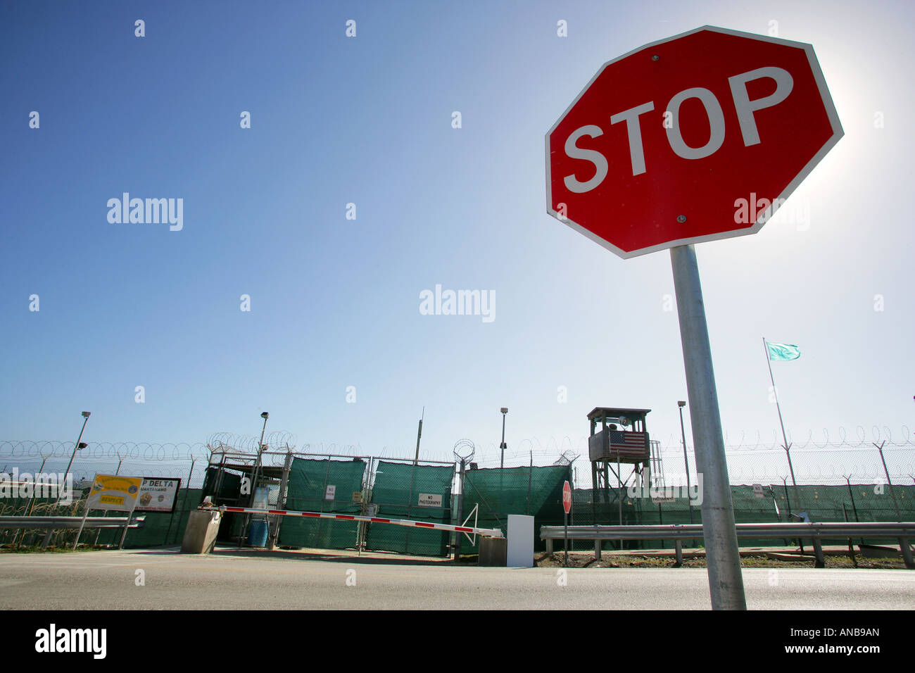 Camp de prisonniers de guantanamo Banque de photographies et d’images à ...