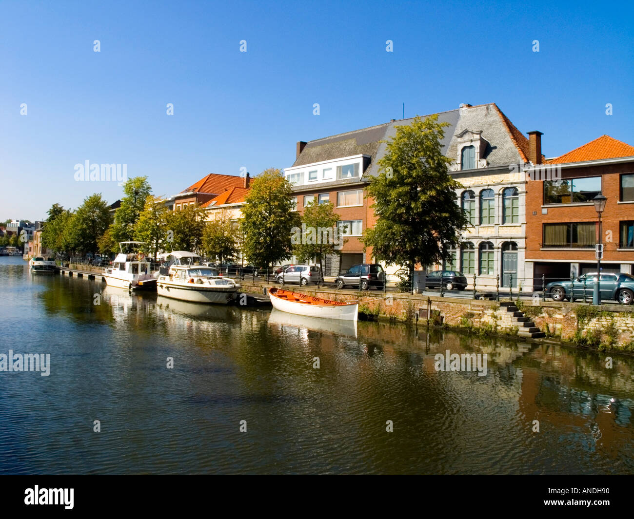 Belgium mechelen restaurant cafe Banque de photographies et d’images à ...