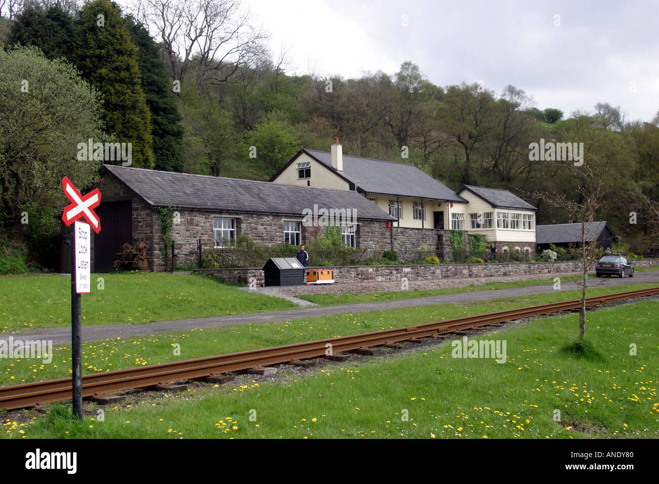 Bâtiments de la station côté Dolgaer Brecon Mountain Railway station ...