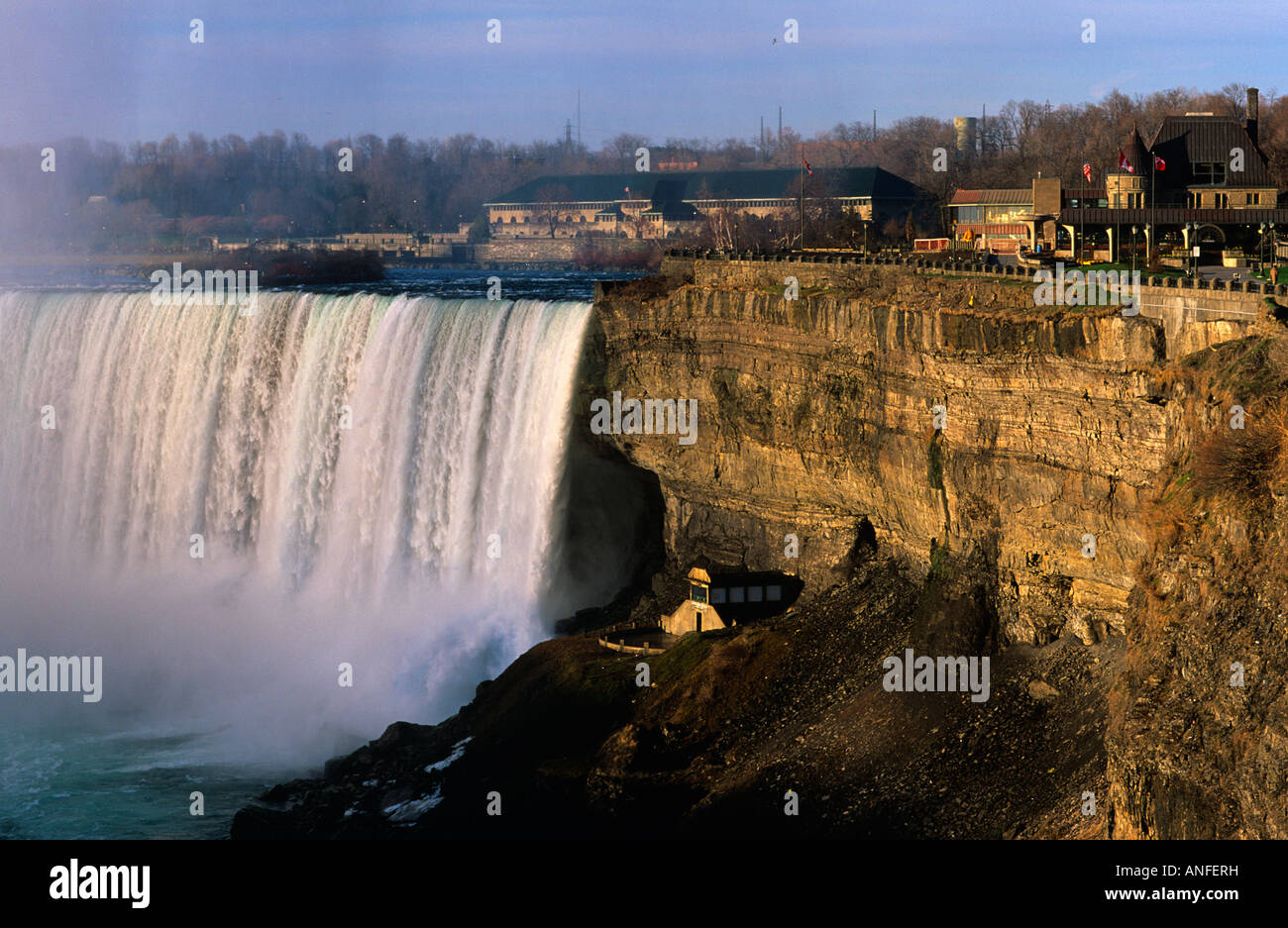 Niagara falls buildings Banque de photographies et d’images à haute ...