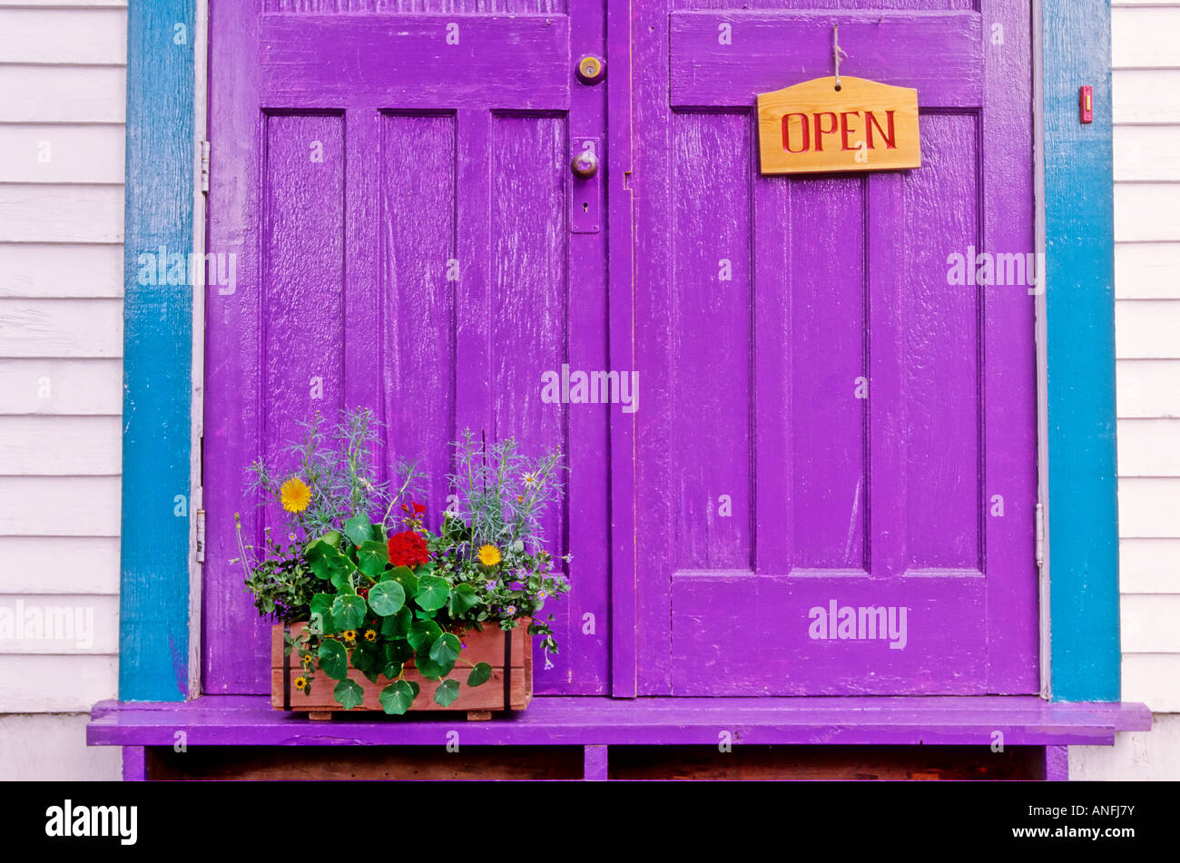 Porte de la galerie dans les puits Banque de photographies et d’images ...