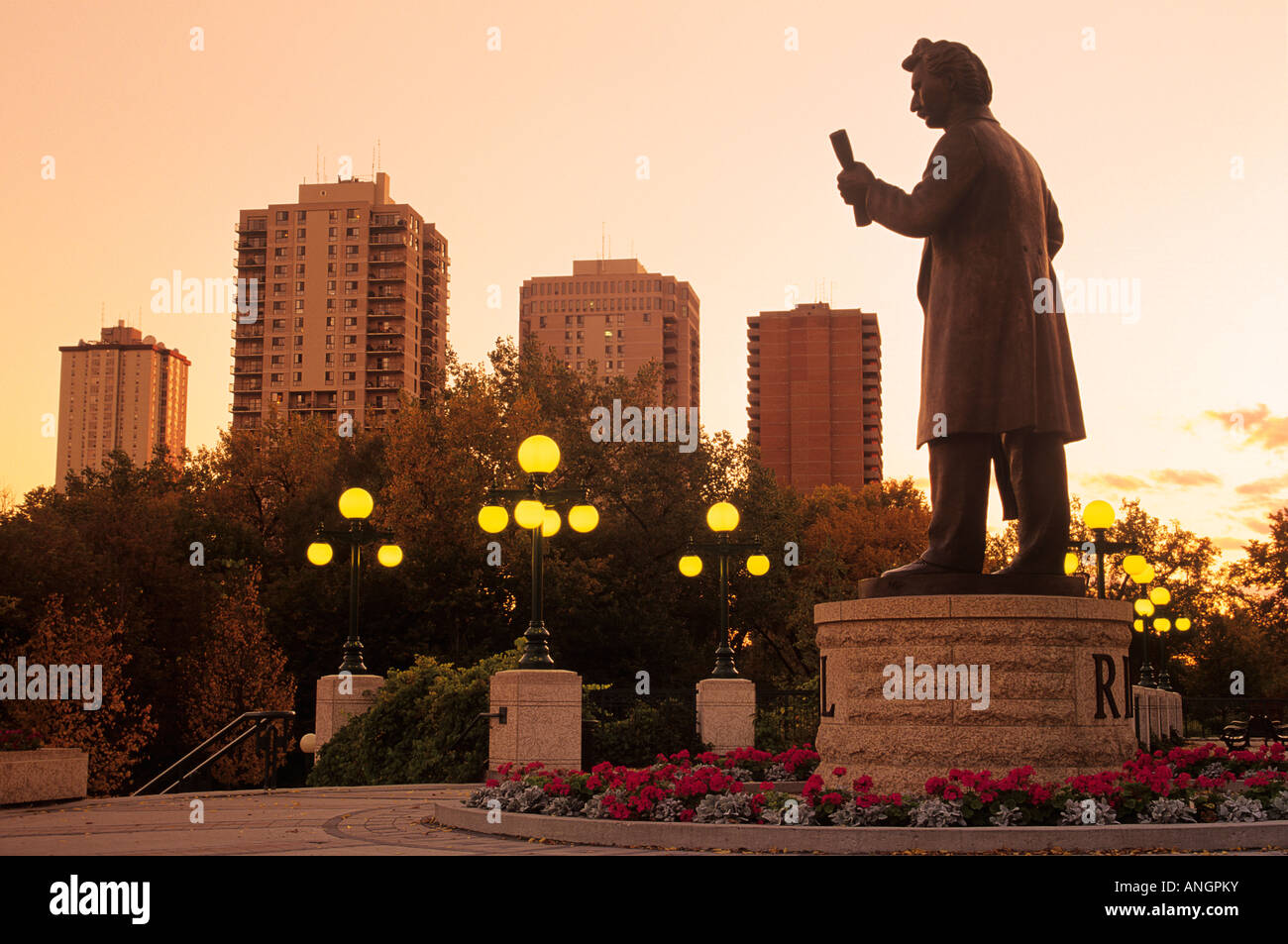 Louis riel statue Banque de photographies et d’images à haute ...