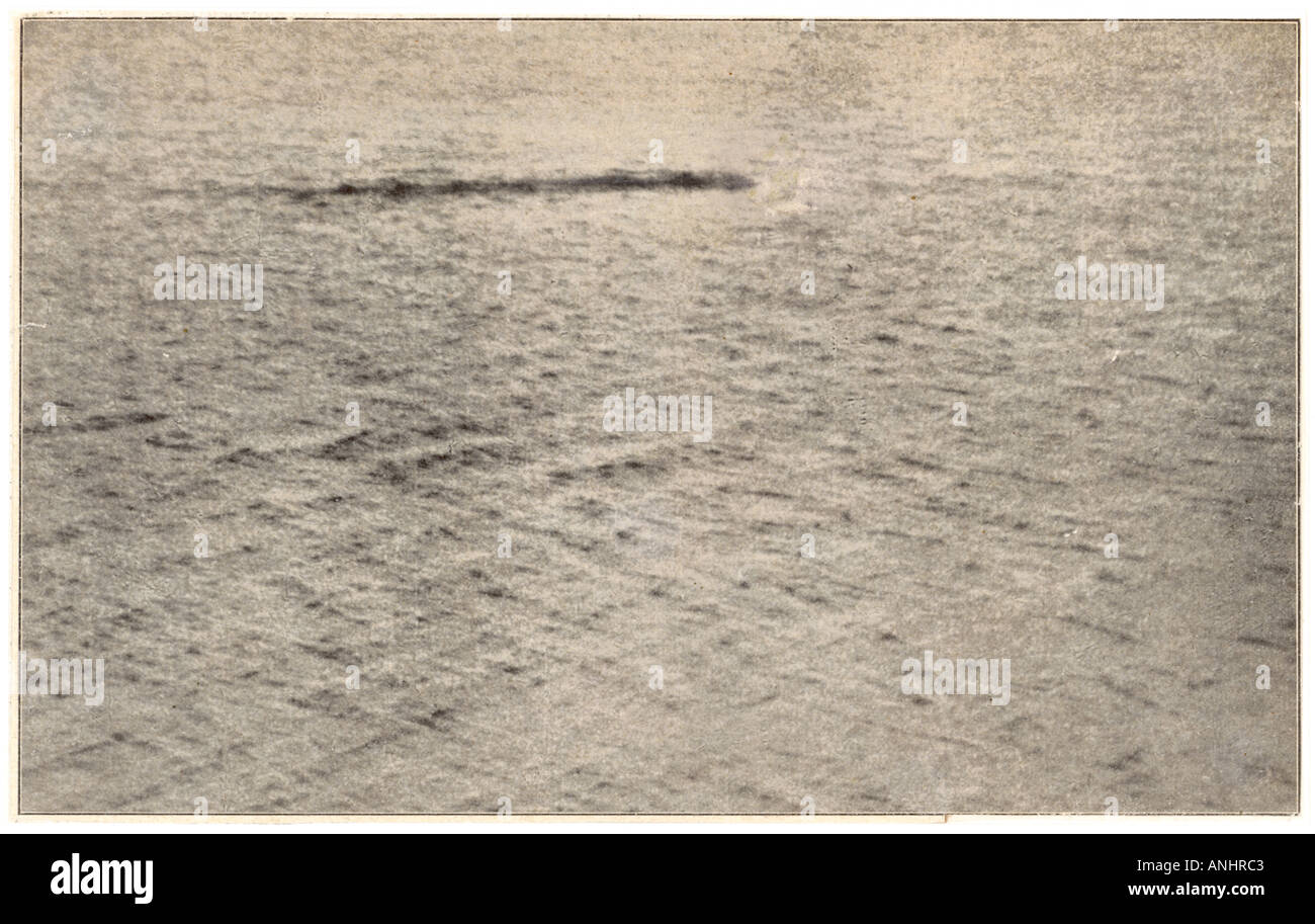 The loch ness monster Banque de photographies et d’images à haute ...