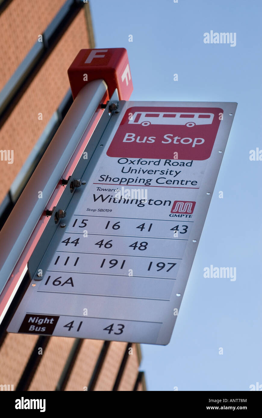 Stop sign uk Banque de photographies et d’images à haute résolution - Alamy