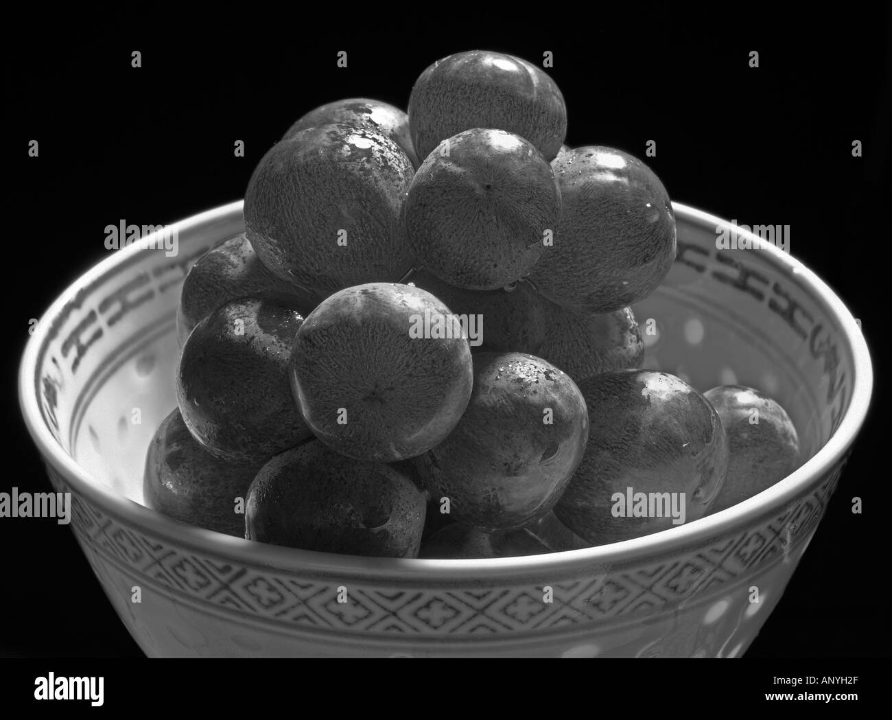 Black seedless grapes Banque d'images noir et blanc - Alamy